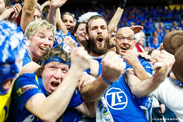 Volleyball Bilder & Fotos