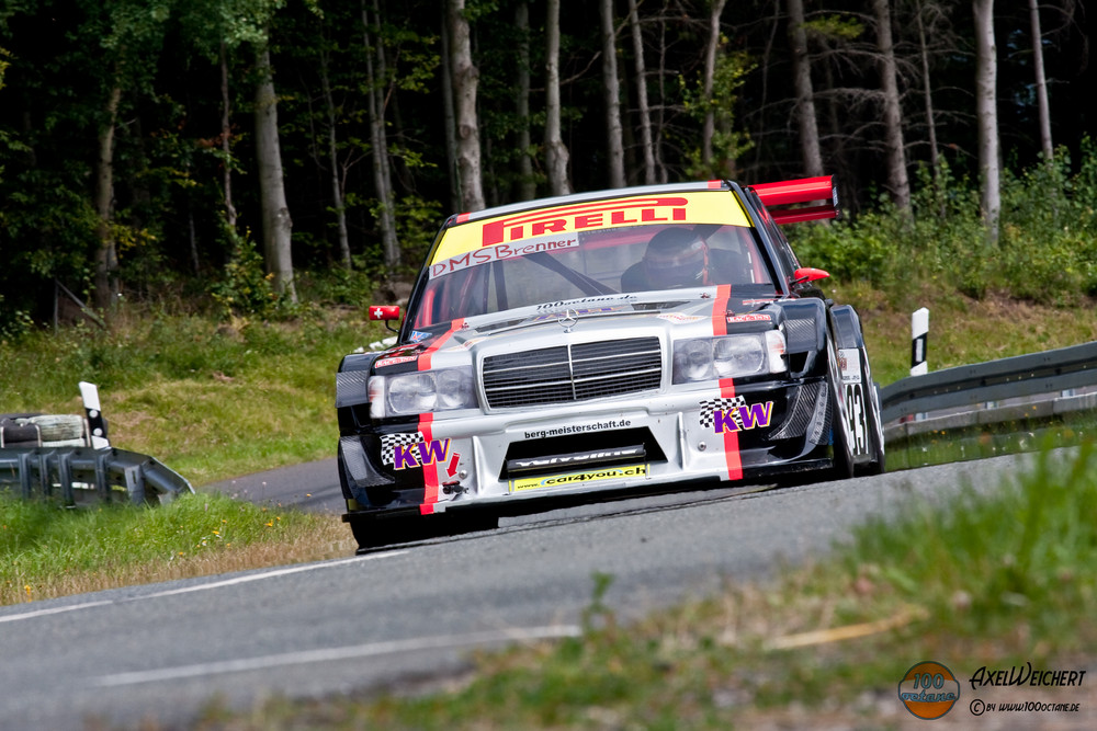 Judd V8 im Tiefflug - Reto Meisel auf Mercedes 190E RM1 Judd V8 Foto ...