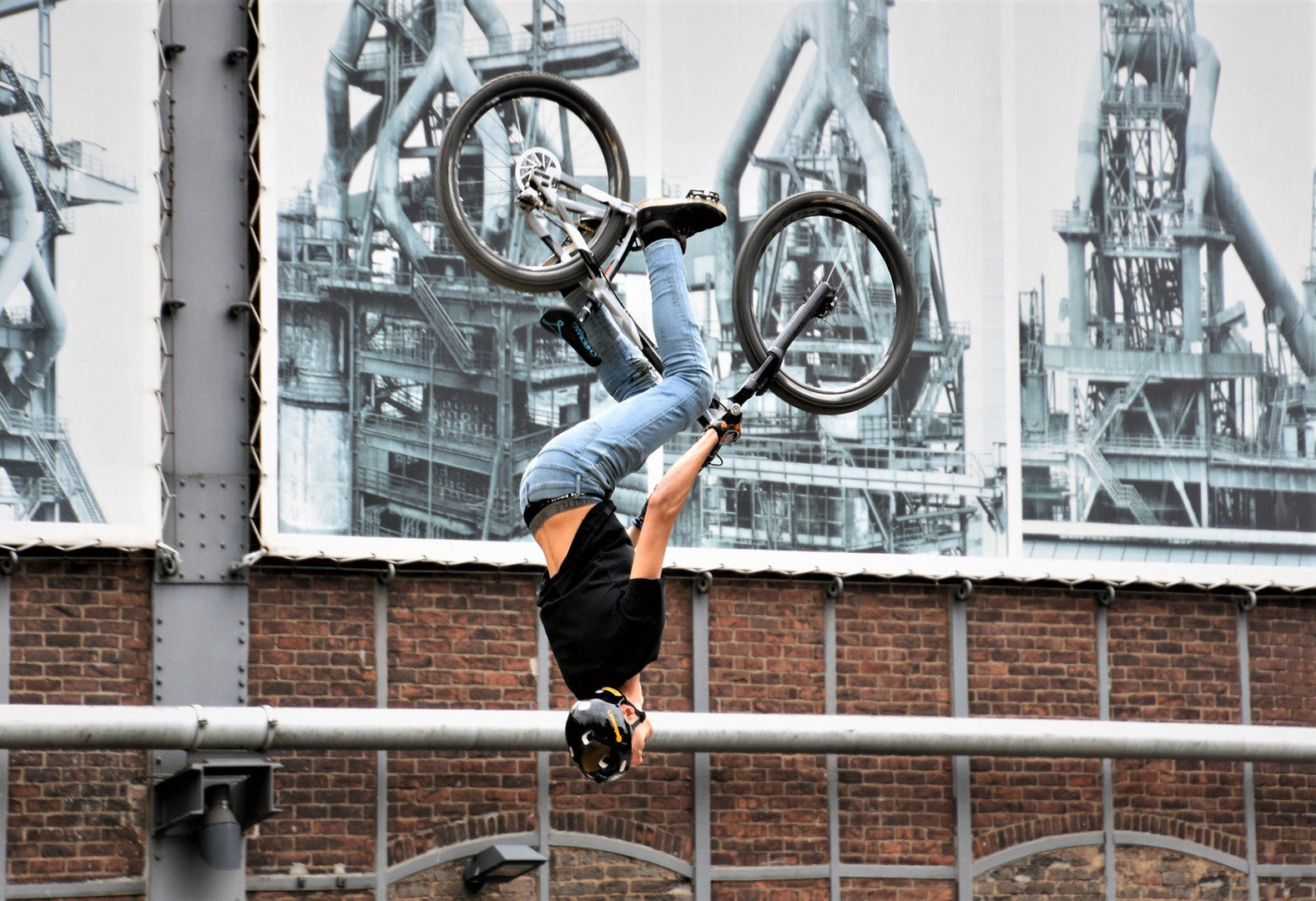 Juhu, die Welt steht Kopf... Foto & Bild | sport, deutschland, europe Bilder auf fotocommunity