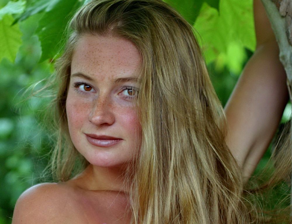 Julia im Wald Foto & Bild | portrait, portrait frauen, outdoor Bilder auf fotocommunity