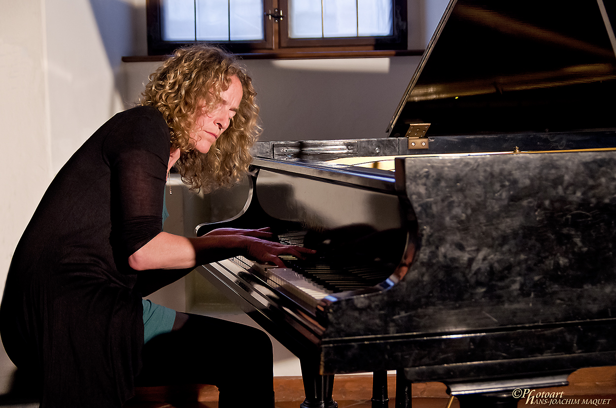 Julie Sassoon Foto & Bild | kunstfotografie & kultur, musik & konzert ...