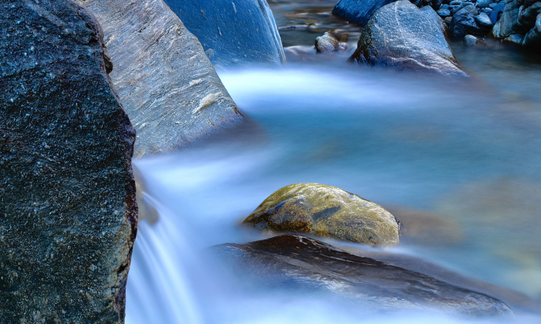 Kärstelenbach ,Bristen Foto & Bild | landschaft, bach, fluss & see, see ...