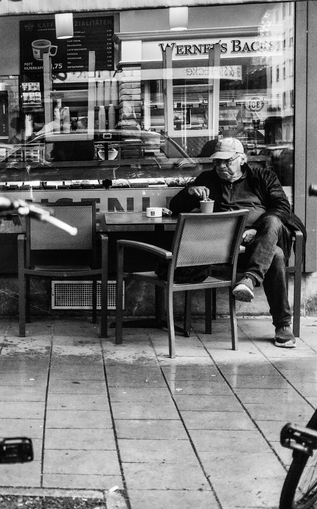 Kalter Kaffee Foto & Bild | menschen, streetfotografie mit menschen, street Bilder auf fotocommunity