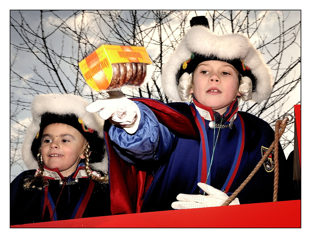 Kamelle flieg ! Foto & Bild | kinder, kinder im schulalter, personen ...