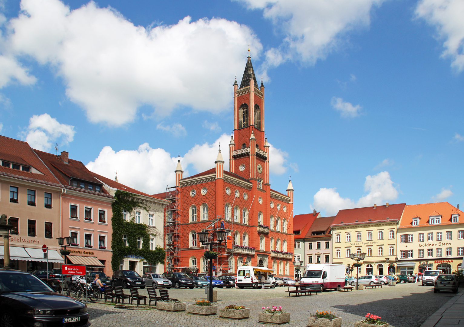 Kamenz / Sachsen: Marktplatz mit Rathaus im Sommer Foto & Bild ...