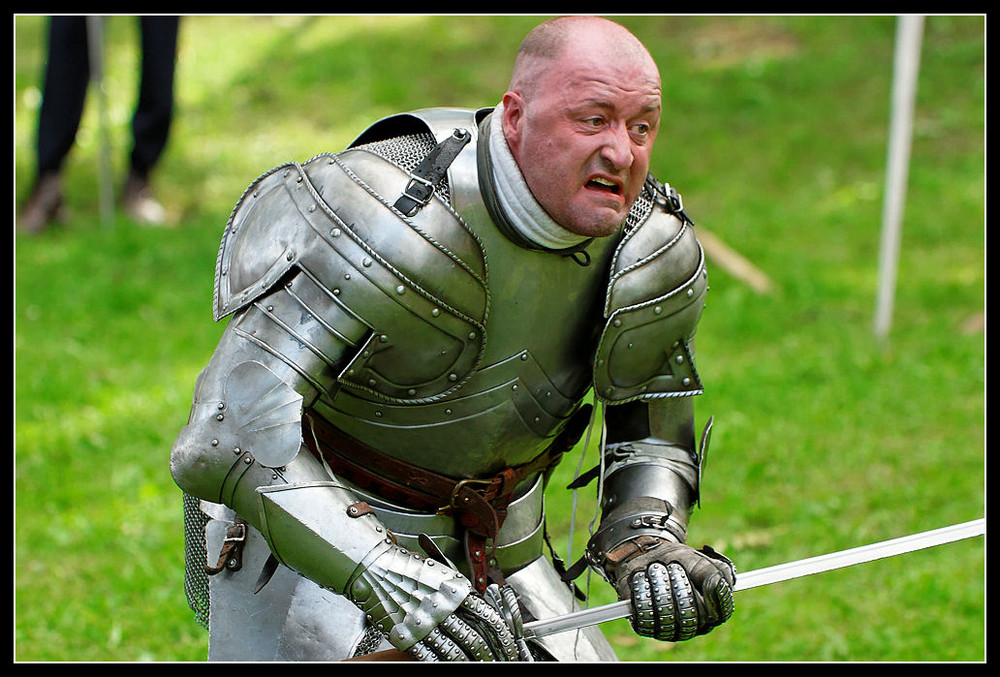 Kampf 5 - Geschlagener Ritter Foto & Bild | kunstfotografie & kultur ...