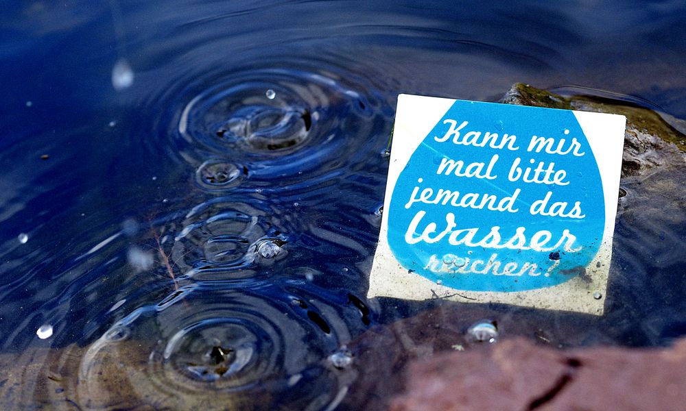 Kann mir mal bitte jemand das Wasser reichen? Foto & Bild | outdoor ...