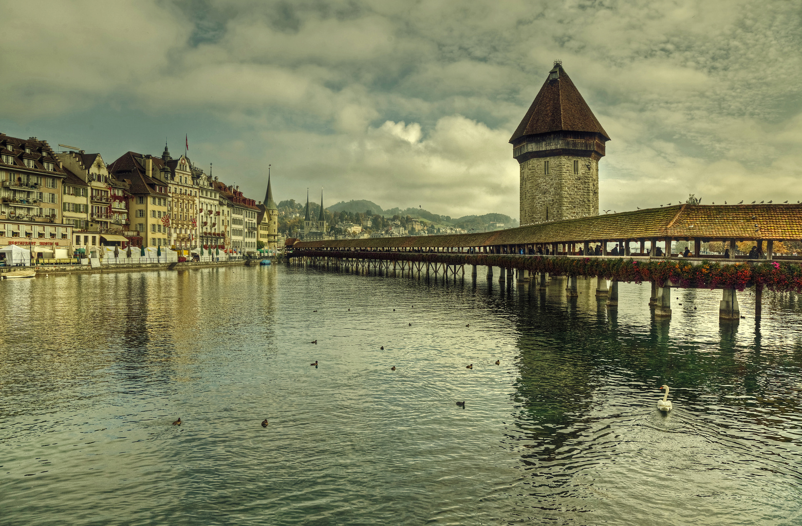 Kapellbrücke Foto & Bild | luzern, architektur, kultur Bilder auf ...