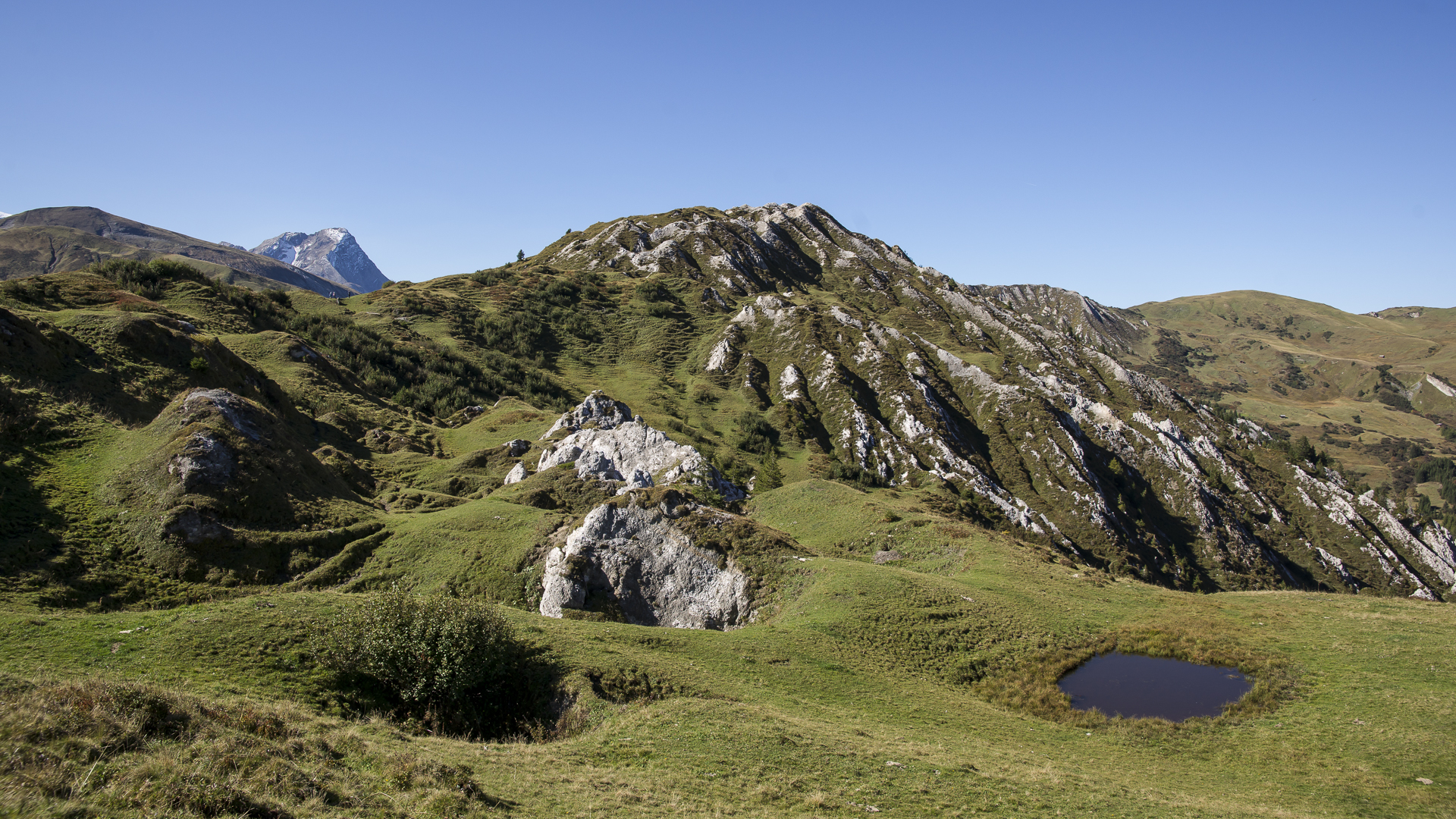 Karstfelder und Dolinen Foto & Bild | natur, herbst, schweiz Bilder auf ...