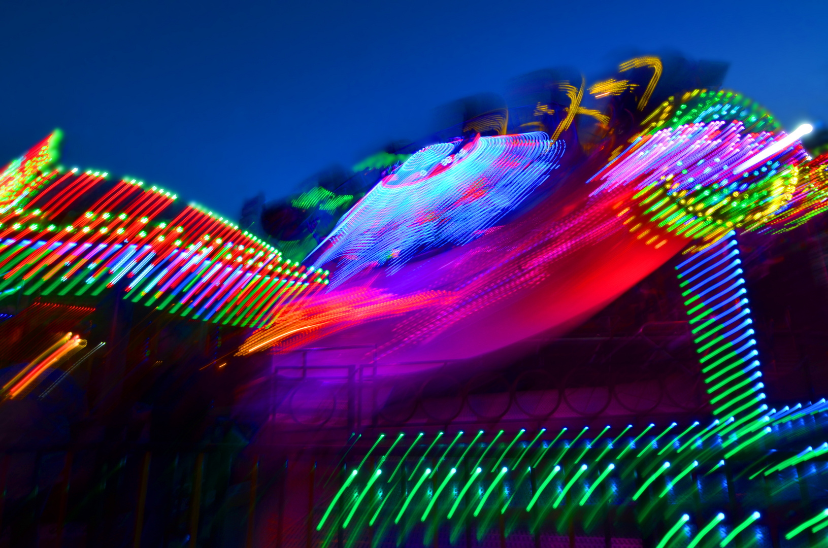 Karussell 2 Foto & Bild | deutschland, europe, experimente Bilder auf ...