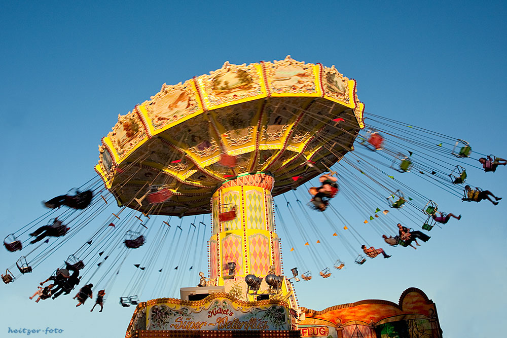 Karussell Foto & Bild | kunstfotografie & kultur, straßenfeste, motive ...