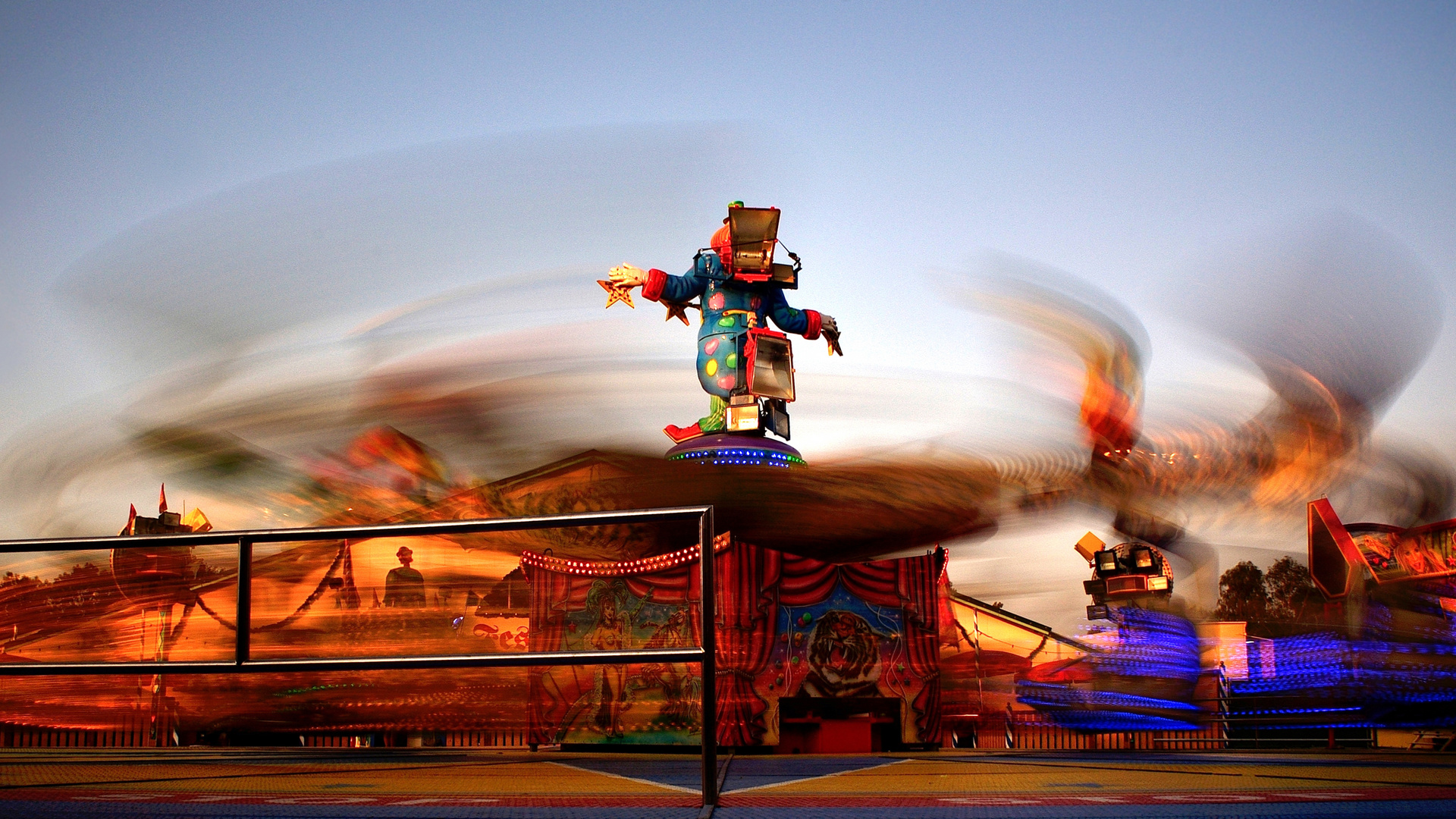 Karussell Foto & Bild | archiv, a r c h i v aktuell, bewegung Bilder ...