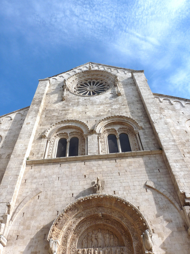 KATHEDRALE VON BITONTO Foto & Bild | architektur, sakralbauten, apulien ...