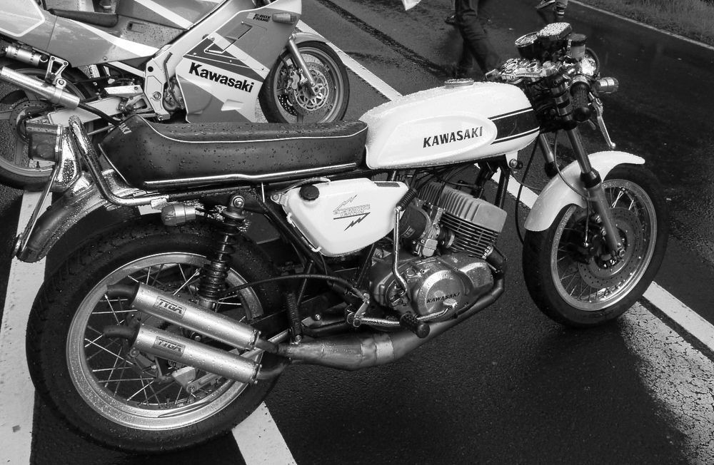 Kawasaki mach 3 500 auf dem Schottenring Foto & Bild | schottenring ...
