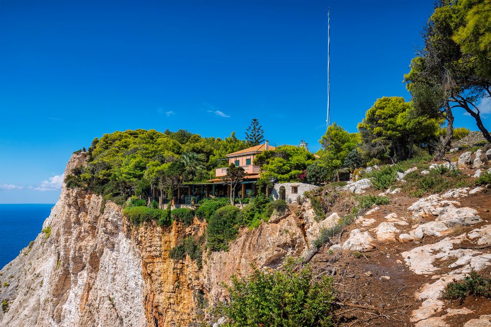 Keri "Lighthouse" Restaurant Foto & Bild | architektur, europe, greece ...