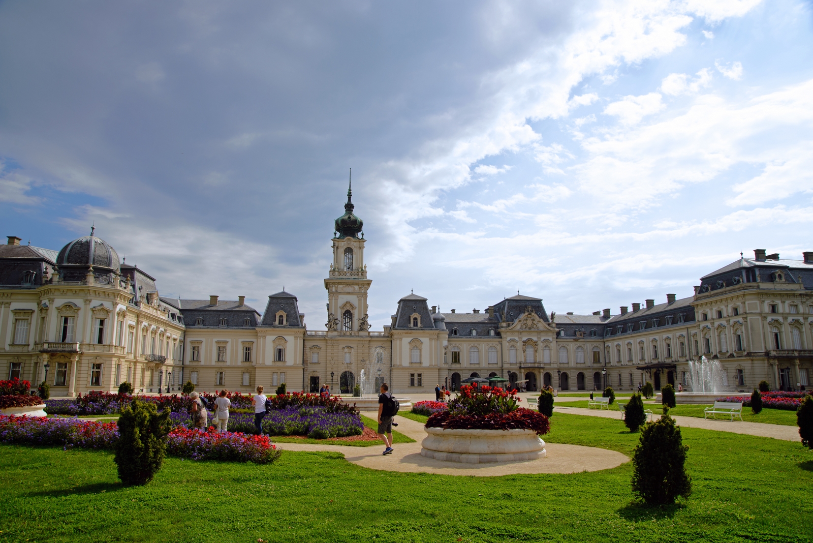 Keszthely Schloss. Foto & Bild | architektur, europe, hungary Bilder ...