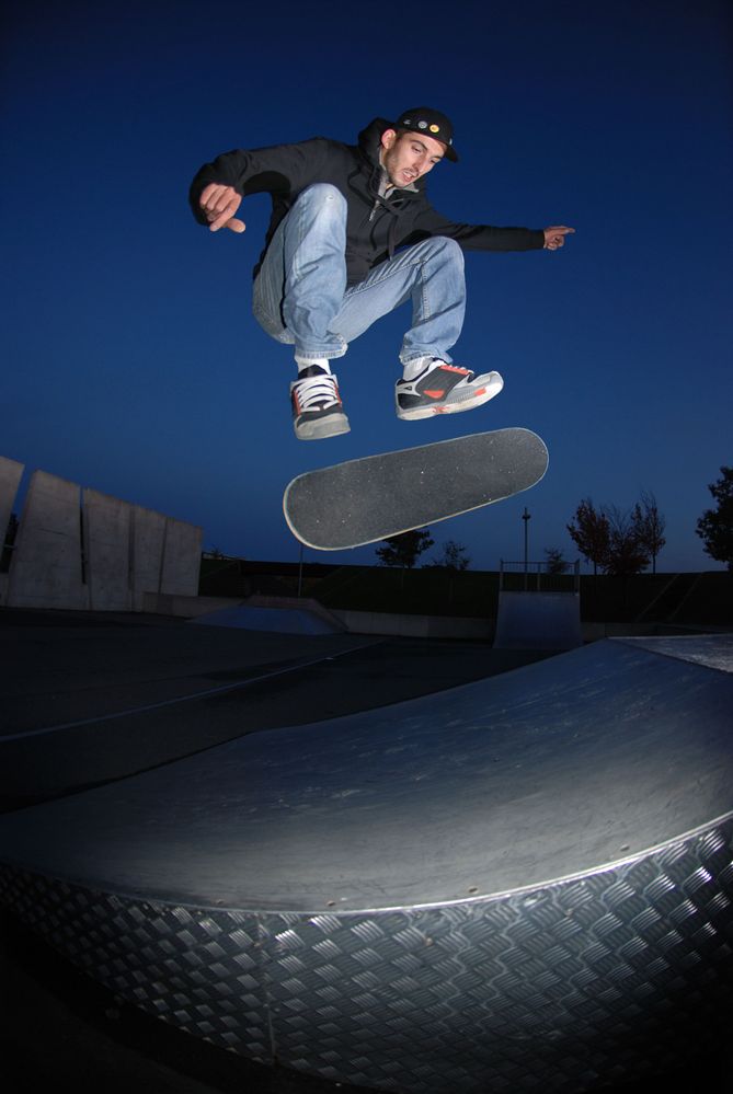 ...kickflip... Foto & Bild | sport, skate & blade, skateboarding Bilder ...