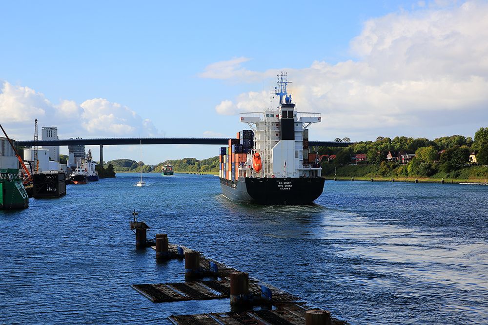 Kiel-Holtenau Foto & Bild | world, natur, landschaft Bilder auf ...