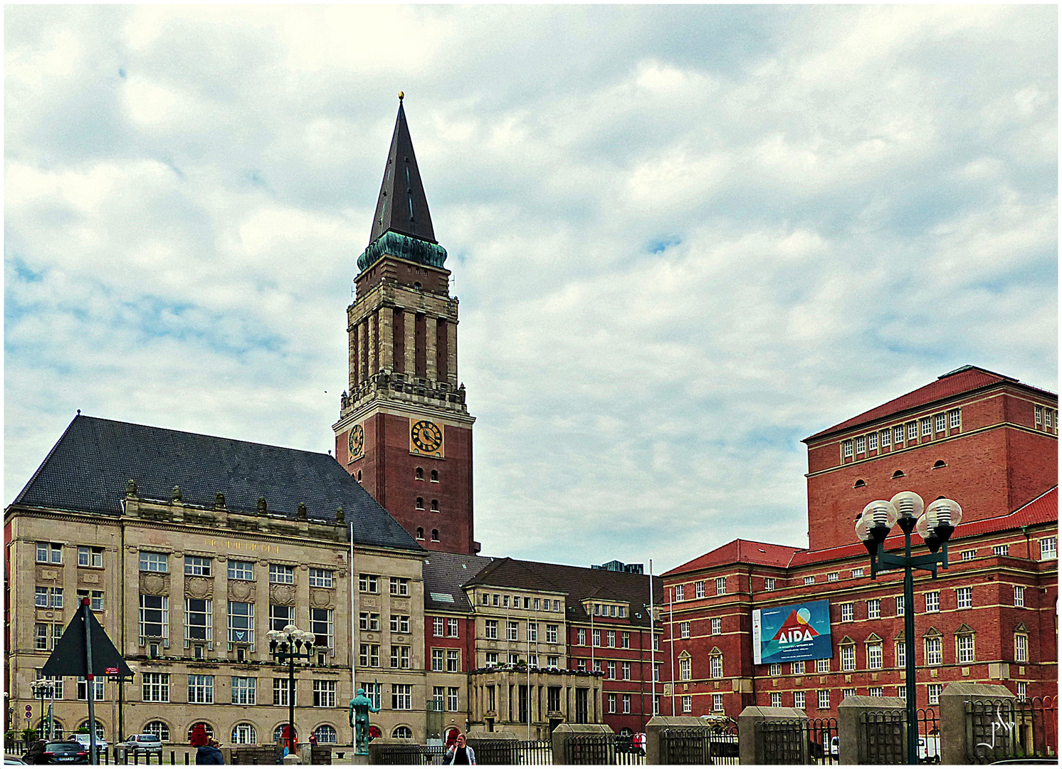 Kiel - Rathaus und Stadttheater Foto & Bild | world, architektur ...