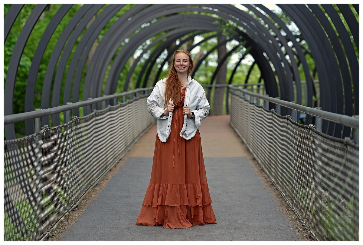 Kim im Zentrum Foto & Bild | outdoor, portrait, fashion Bilder auf ...