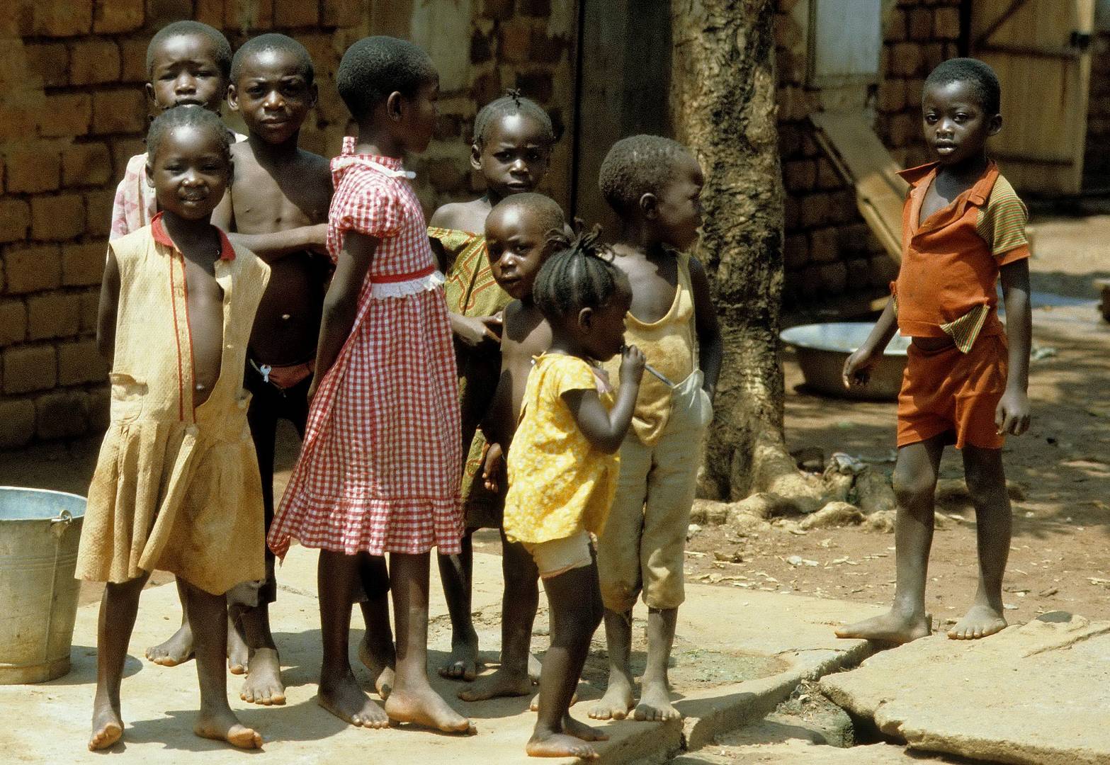 Kinder in Loubomo Foto & Bild | africa, central africa, republik kongo ...