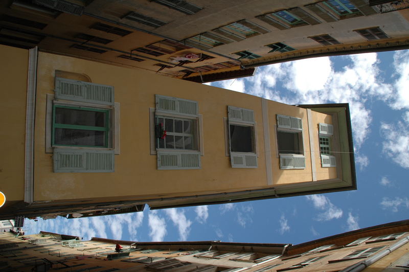 Kippt er oder kippe ich...... Foto & Bild | architektur ...