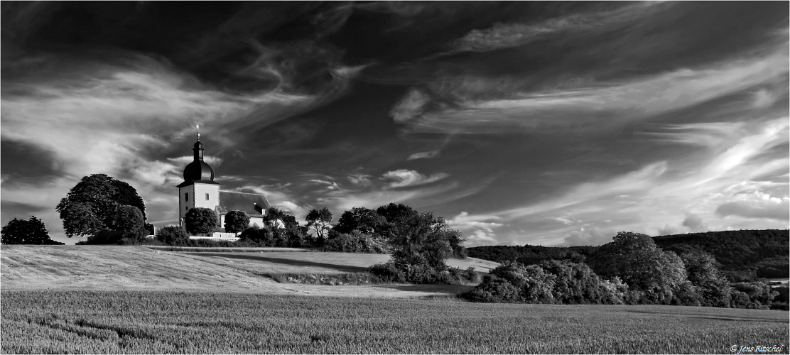 Kirche Eschenau s/w Foto & Bild | monochrom, bearbeitungs - techniken, landschaften Bilder auf ...