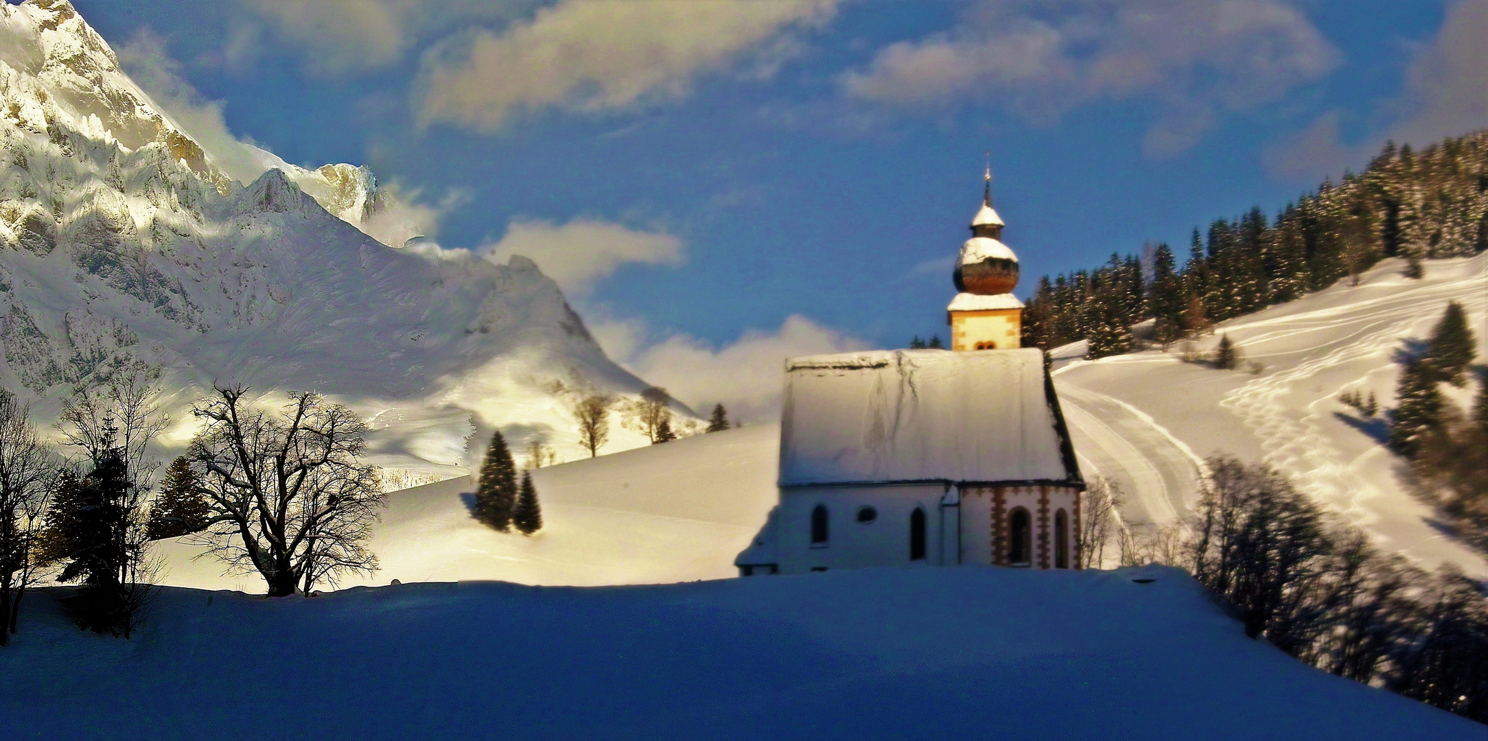 Kirche in Dienten am Hochkönig nach Neuschnee Foto & Bild | winter ...