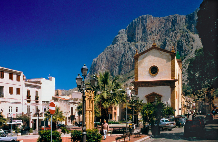 Kirche Santa Fara in Cinisi, erbaut zwischen 1616 und 1680 Foto & Bild ...