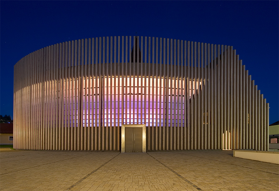 Kirche St. Peter in Wenzenbach Foto & Bild | architektur, architektur ...