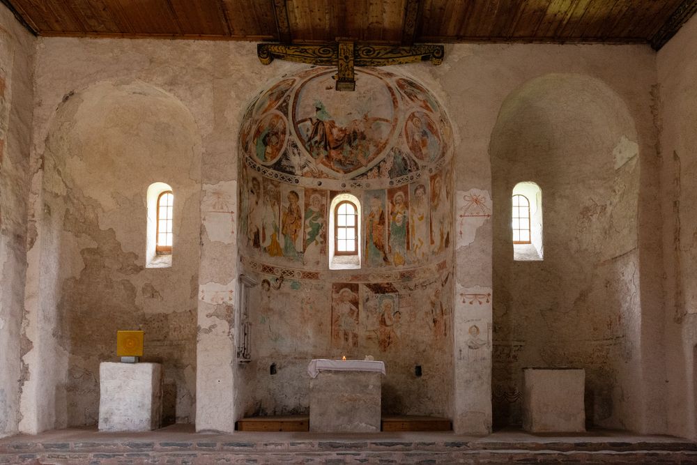 Kirche St. Peter Mistail: Die Apsiden Foto & Bild | kirche, kloster ...