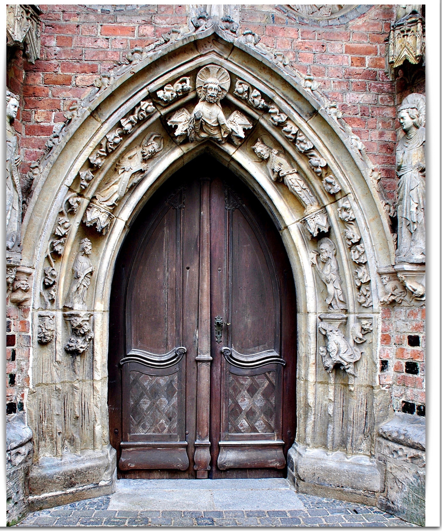 || Kirchentür || Foto & Bild | fenster+türen, brandenburg, sakralbau Bilder auf fotocommunity