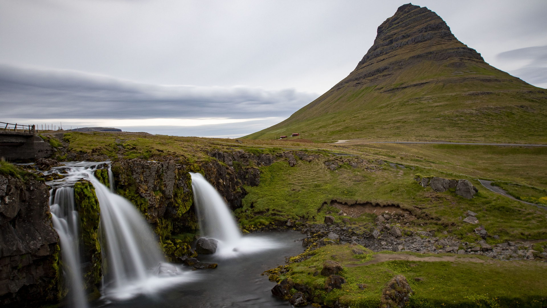 Kirkjufellsfoss Foto & Bild | wasserfall, iceland, westen Bilder auf ...