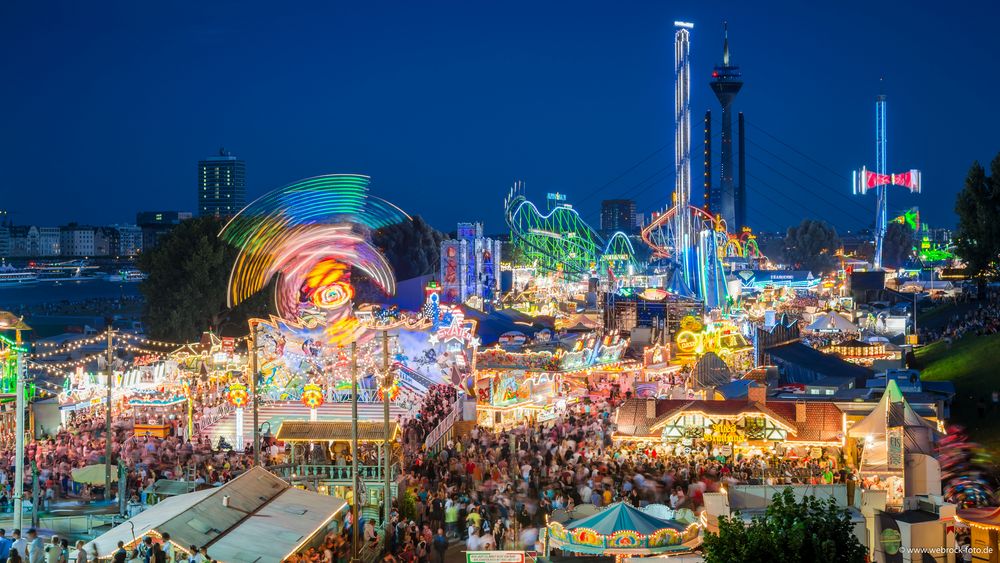Kirmes am Rhein Foto & Bild | architektur, stadtlandschaft ... Kirmes am Rhein Foto & Bild | architektur, stadtlandschaft ...