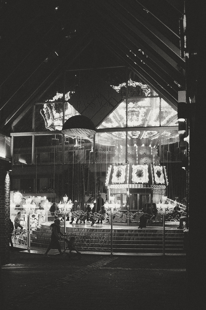 Kirmes V Foto & Bild | reportage dokumentation, streetfotografie mit menschen, fotokunst Bilder ...