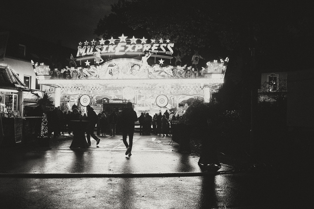 Kirmes VI Foto & Bild | reportage dokumentation, streetfotografie mit menschen, fotokunst Bilder ...