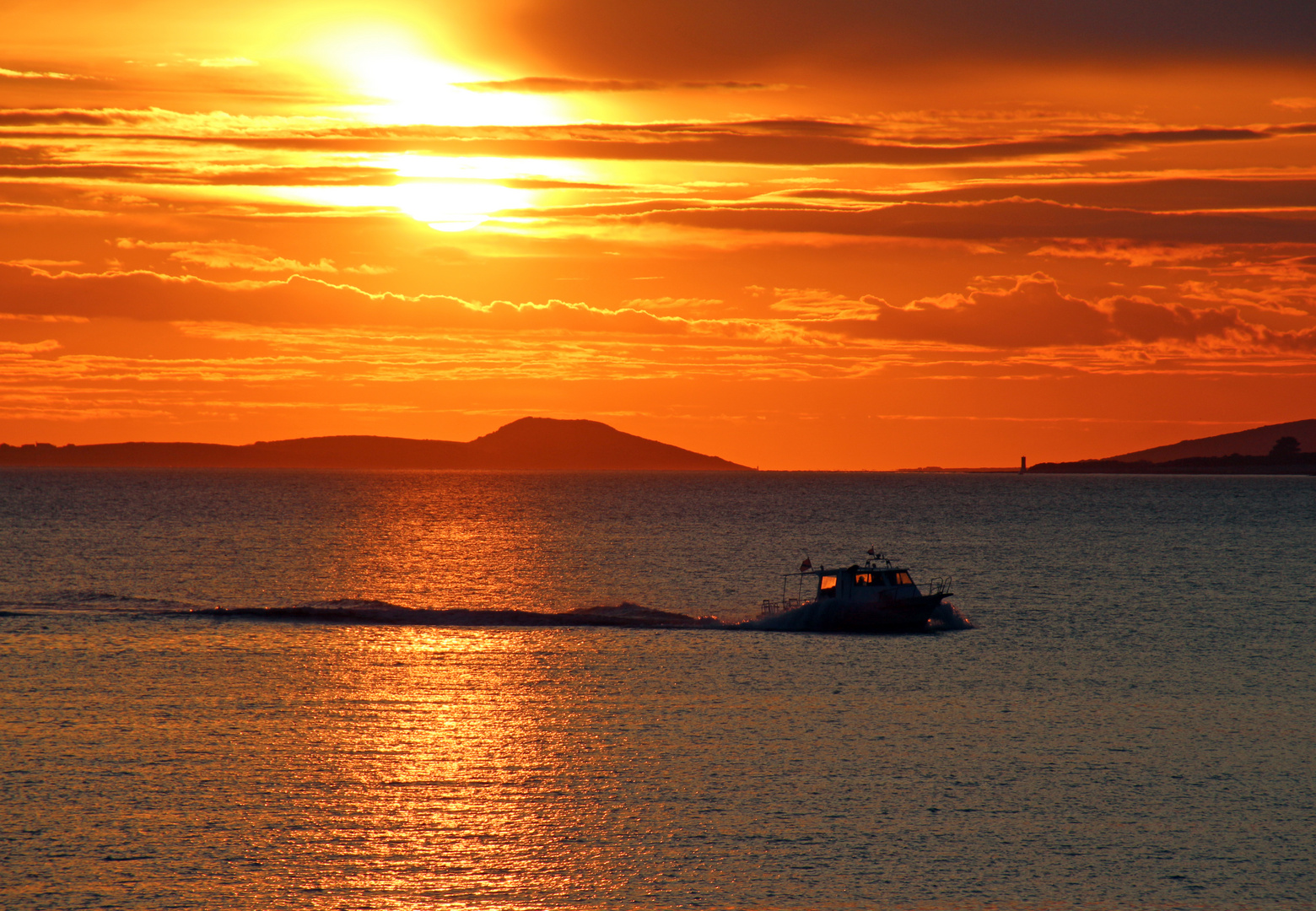 Kitschig ...ich weiß...1 Foto & Bild | sonnenuntergang, himmel, meer ...