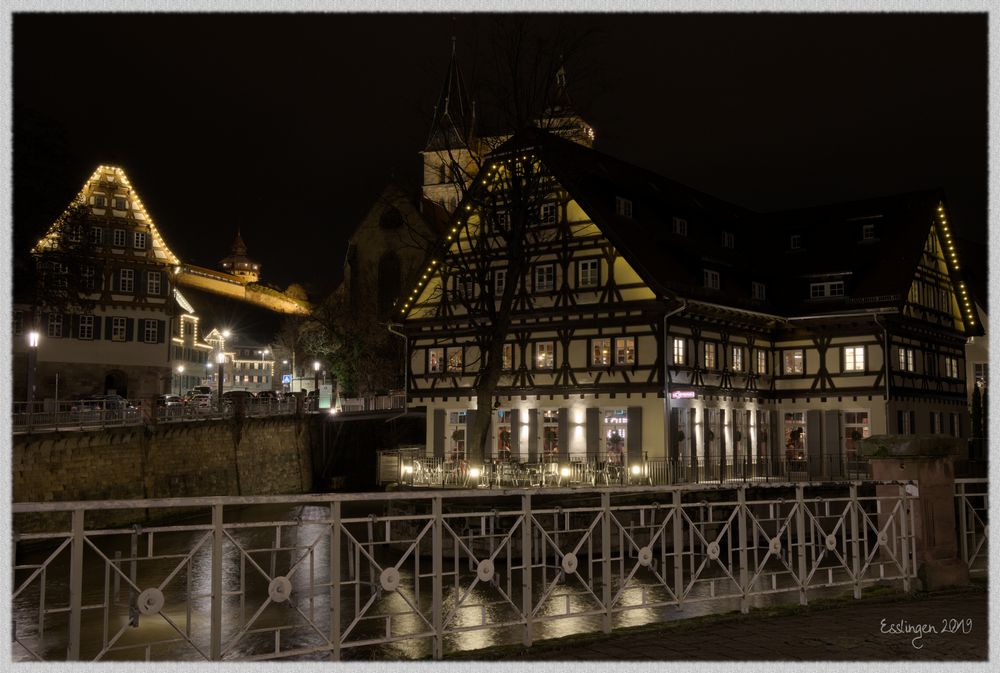 kitschige Stadtansicht Foto & Bild | architektur, architektur bei nacht ...