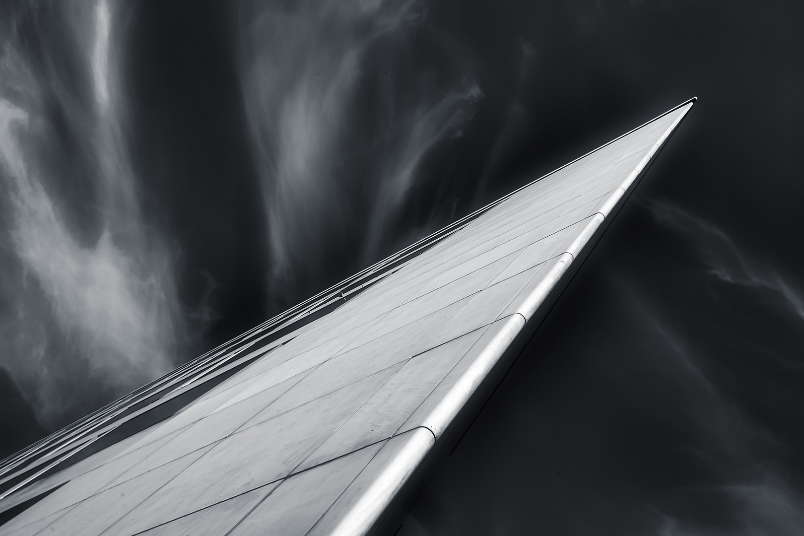 Klare Kante Foto & Bild | architektur, fotokunst, monochrome fine art Bilder auf fotocommunity