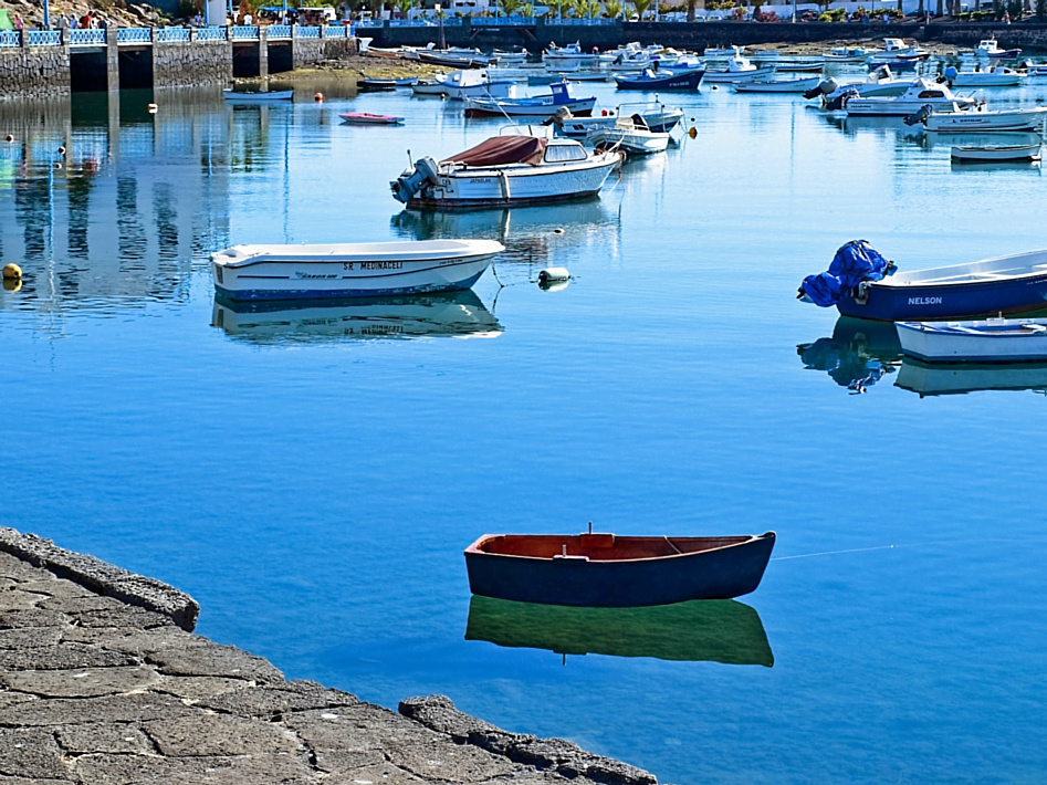 Kleines Boot Foto & Bild | europe, canary islands die kanaren, spain ...