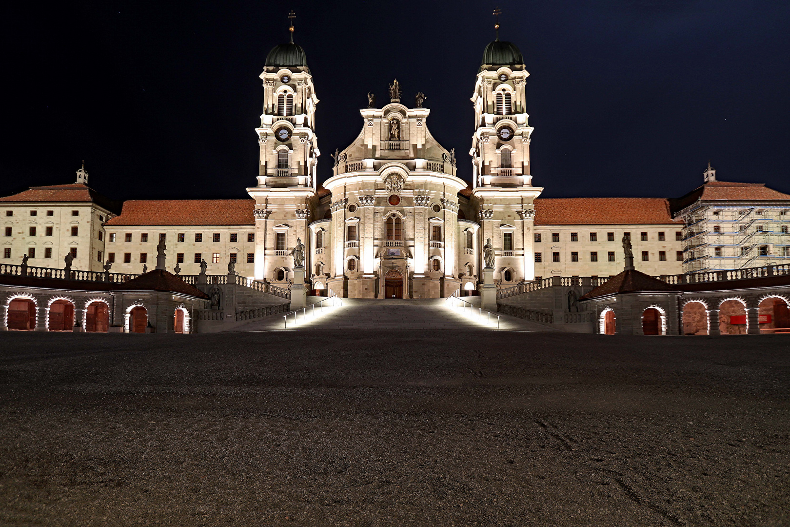 Kloster Einsiedeln Foto & Bild | architektur, architektur bei nacht ...
