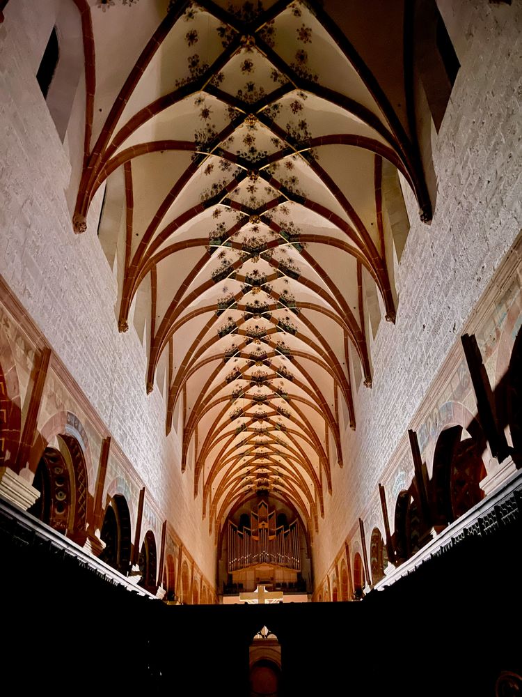 Kloster im Kerzenlicht Foto & Bild | architektur, sakralbauten, innenansichten kirchen Bilder ...