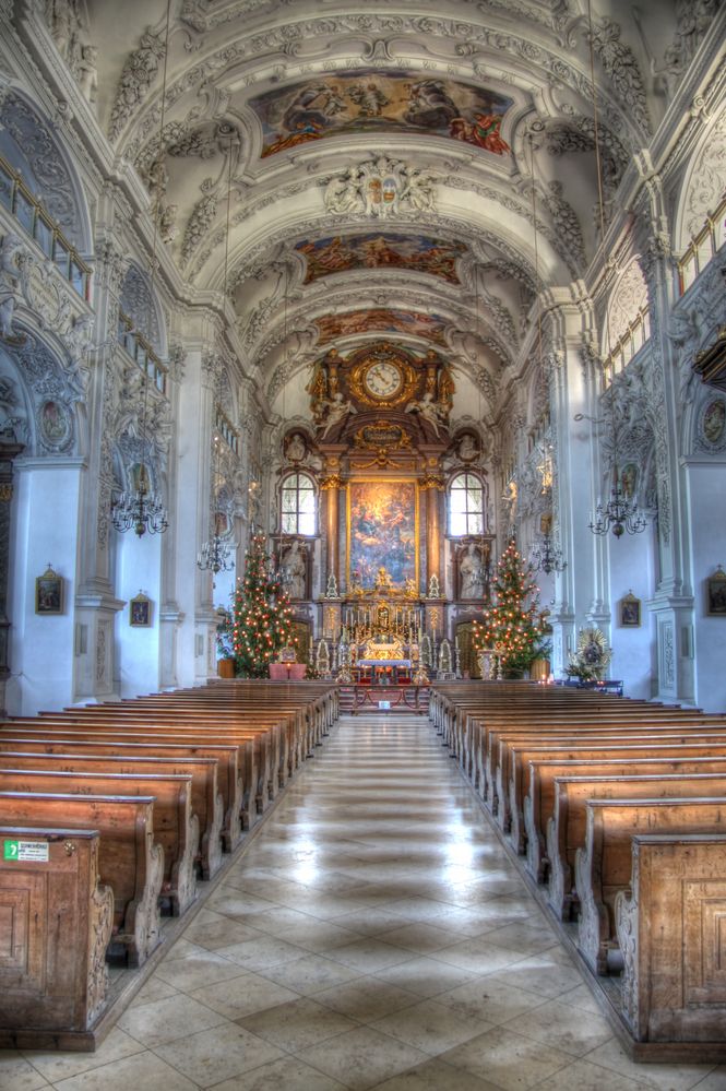 Klosterkirche St. Benedikt zur Weihnachtszeit... - Deutschland, Bayern Foto & Bild | architektur ...