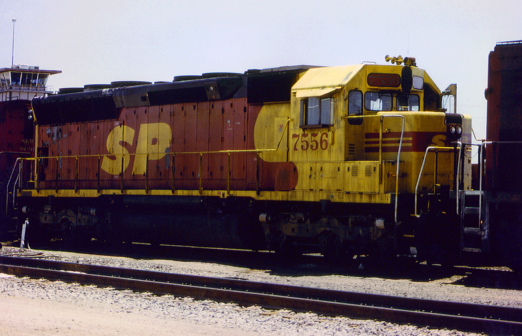 Kodachrome Merger Paint Southern Pacific EMD SD45 SP #7558, Tucson, AZ Foto & Bild | dampf ...
