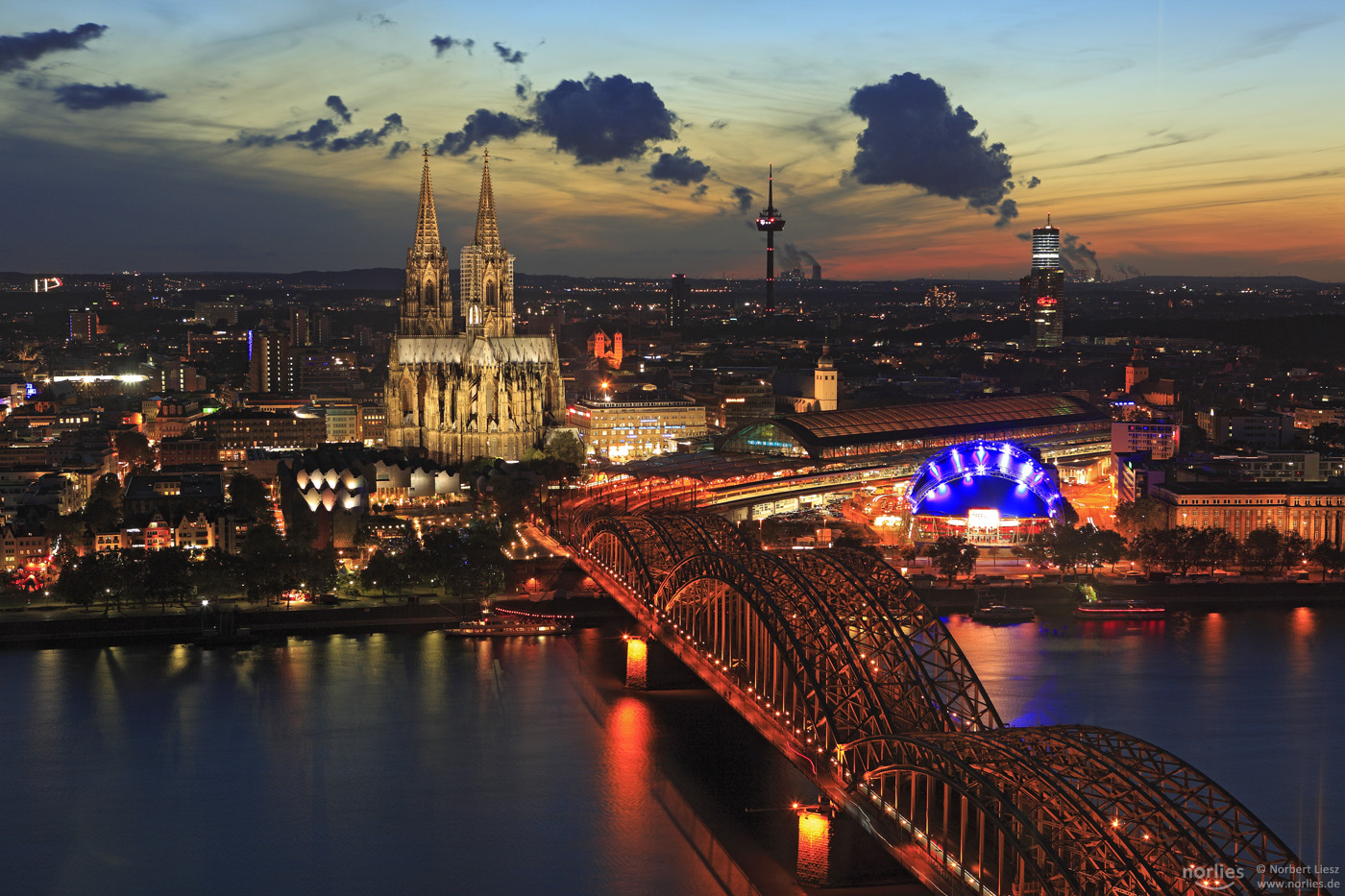 Köln bei Nacht Foto & Bild | deutschland, europe, nordrhein- westfalen ...