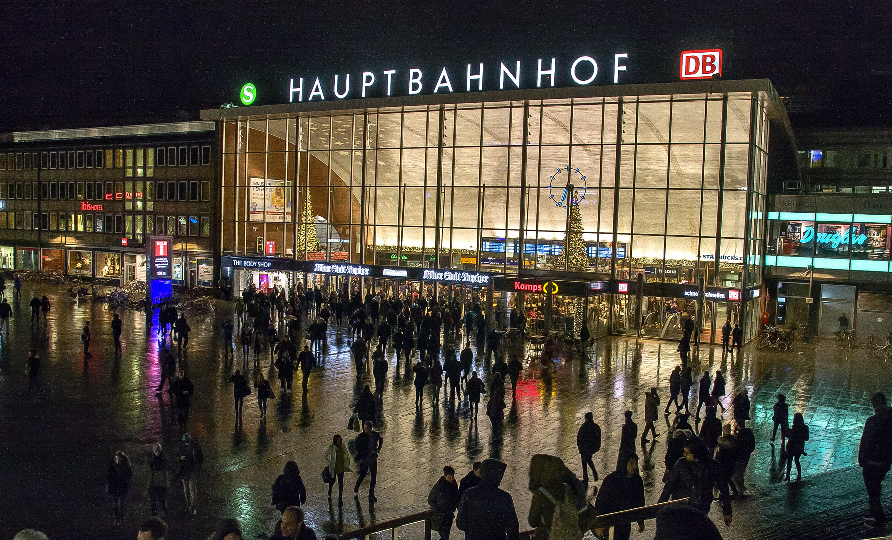 Köln Hbf... Foto & Bild | architektur, bahnhöfe & gleise, profanbauten ...