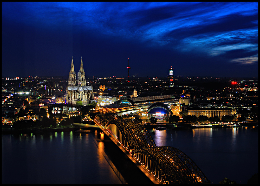 Köln Triangle View @ Night Foto & Bild | deutschland, europe, nordrhein ...