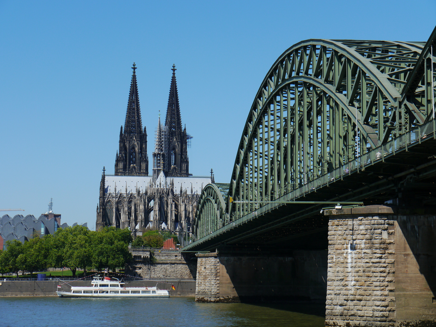 Kölner Dom mit Hohenzollern Brücke Foto & Bild | deutschland, europe ...