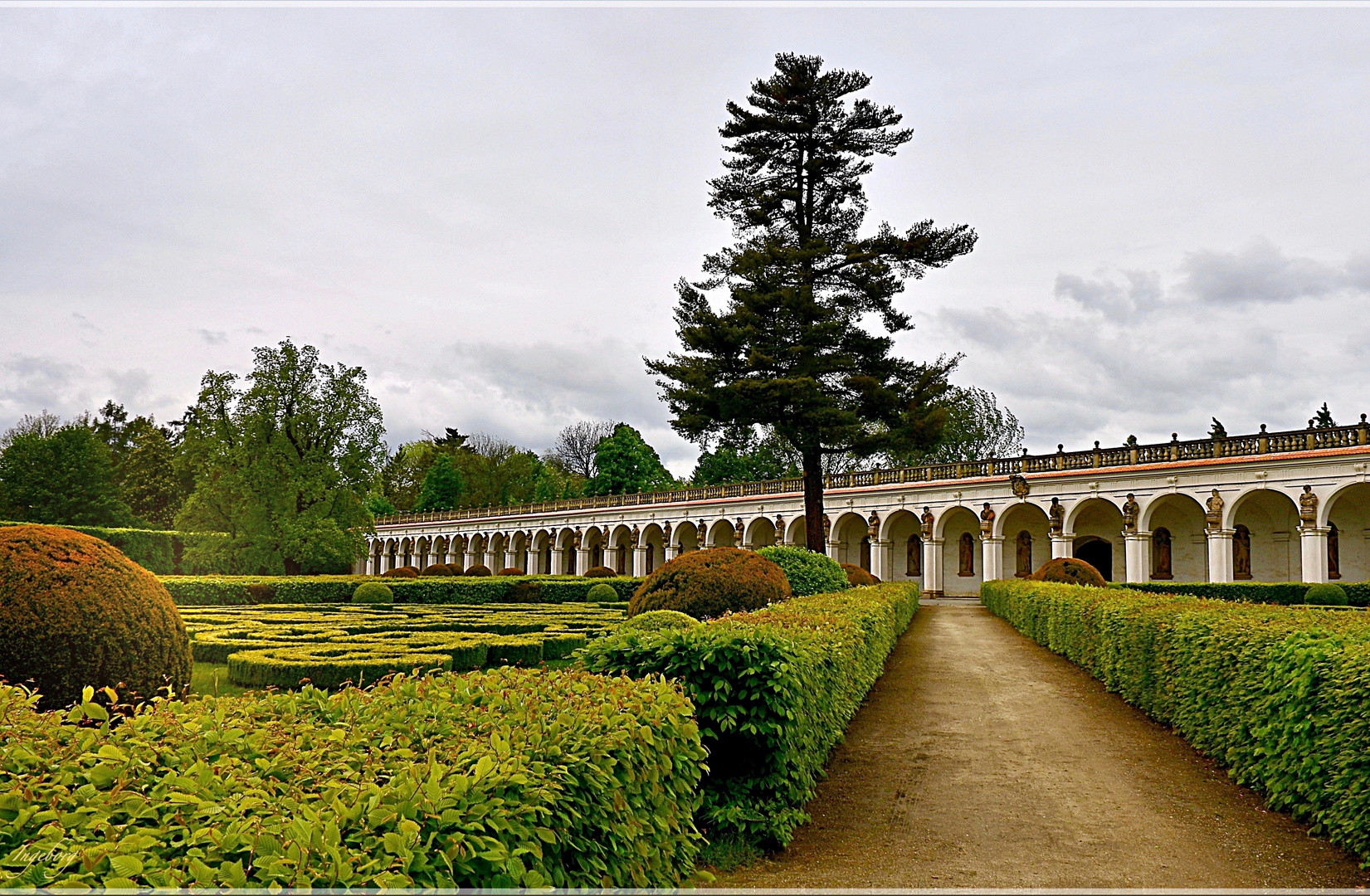 Kolonnade " Foto & Bild | outdoor, natur, tschechien Bilder auf ...