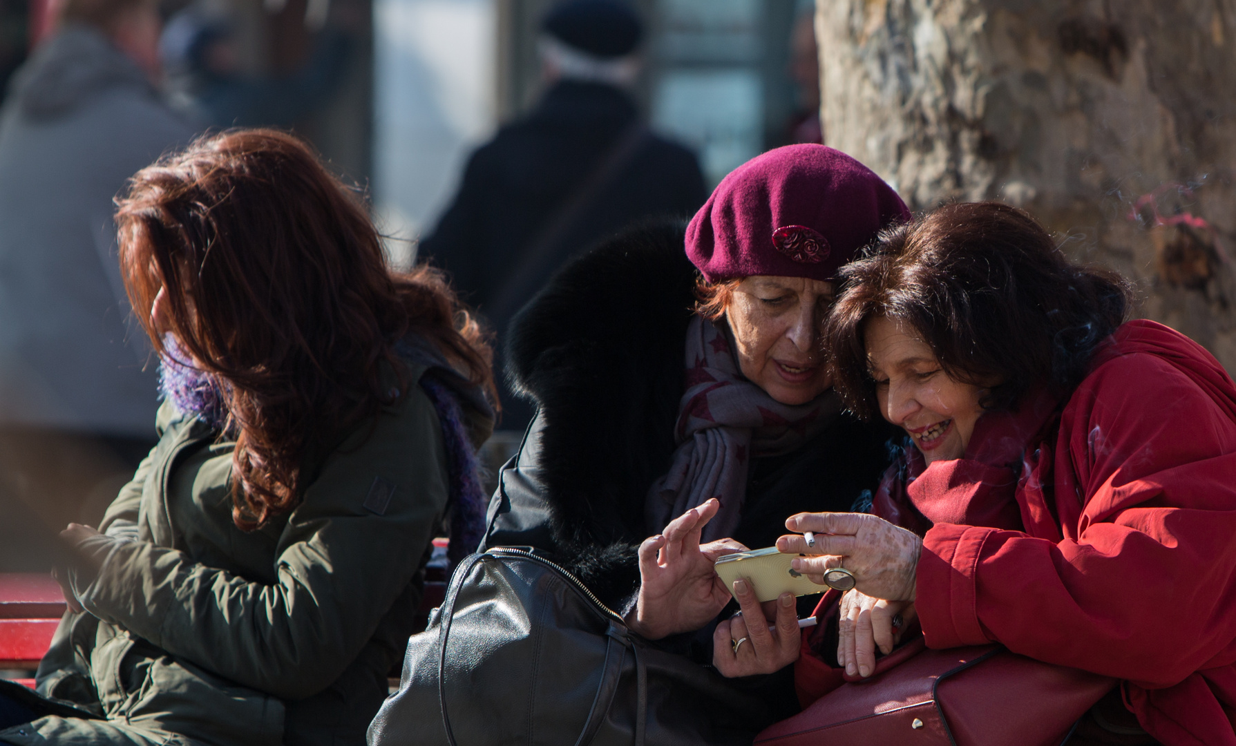 Kommunikation Foto & Bild | erwachsene menschen, alltagsereignisse, menschen in der freizeit ...